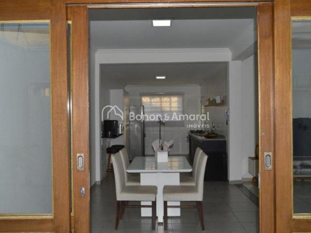 Casa em Vila Joaquim Inácio, Campinas/SP de 202m² 3 quartos à venda por R$ 690.000,00