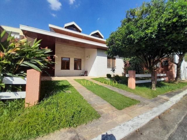 Casa em Vila Jaboticabeira, Taubaté/SP de 200m² 4 quartos para locação R$ 3.300,00/mes