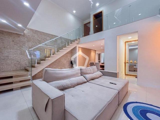 Casa em Vila Jacuí