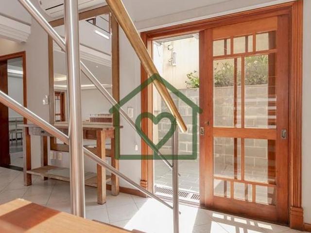 Casa em Vila Jardim, Porto Alegre/RS de 0m² 6 quartos à venda por R$ 1.480.000,00