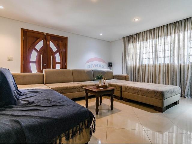 Casa em Vila Júlia, Poá/SP de 420m² 4 quartos à venda por R$ 1.799.900,00