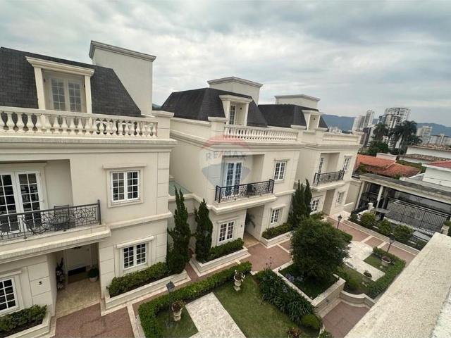 Casa em Vila Oliveira, Mogi das Cruzes/SP de 480m² 4 quartos à venda por R$ 3.599.900,00