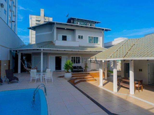 Casa em Vila Operária, Itajaí/SC de 381m² 4 quartos à venda por R$ 4.199.000,00
