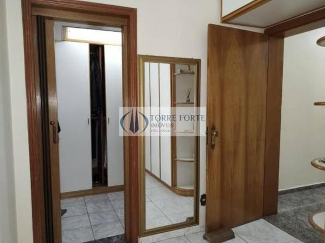 Casa em Vila Londrina, São Paulo/SP de 450m² 5 quartos à venda por R$ 1.579.000,00
