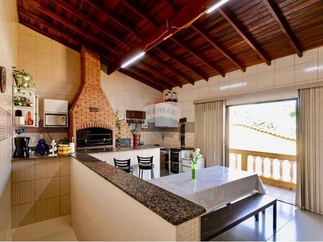 Casa em Vila Lavínia, Mogi das Cruzes/SP de 280m² 5 quartos à venda por R$ 998.000,00