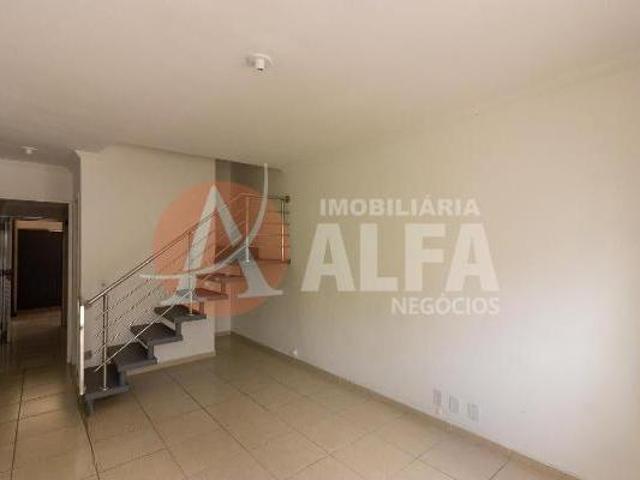 Casa em Vila Monte Serrat, Cotia/SP de 70m² 2 quartos à venda por R$ 255.000,00