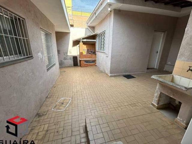 Casa em Vila Monumento com 200m²