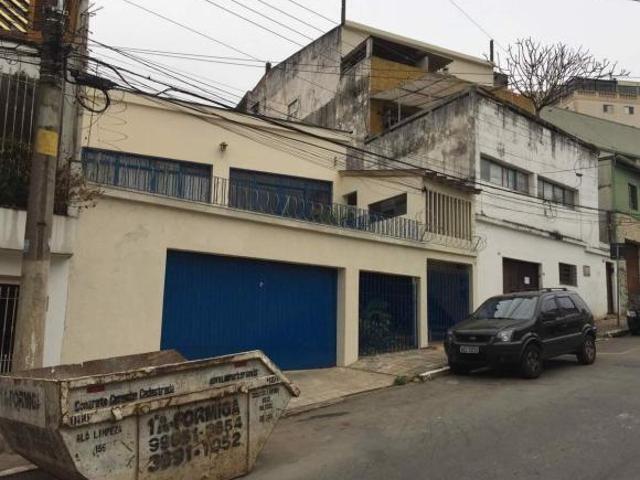 Casa em Vila Monumento com 250.00 m², 3 quarto s, 1 suíte s, 4 vaga s