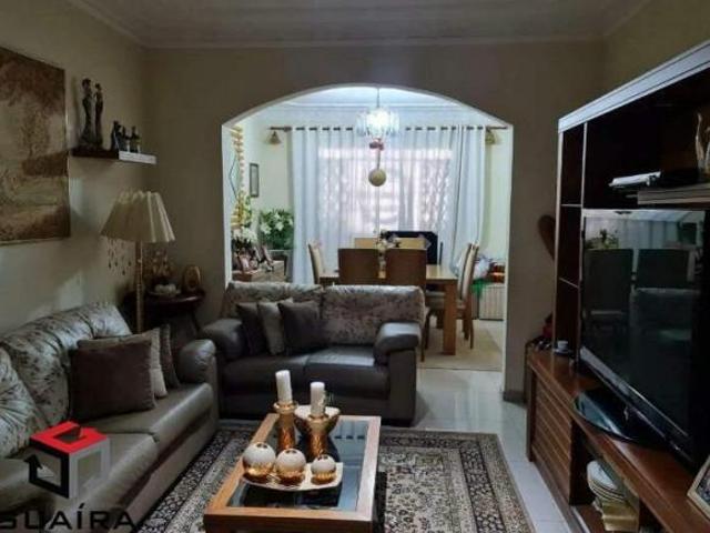 Casa em Vila Monumento com 300m²