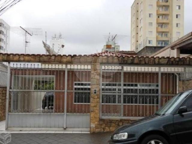 Casa térrea com 3 quartos à venda em Vila mazzei SP