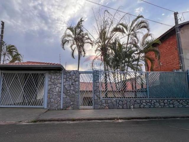 Casa em Vila Maria, Botucatu/SP de 339m² à venda por R$ 457.000,00