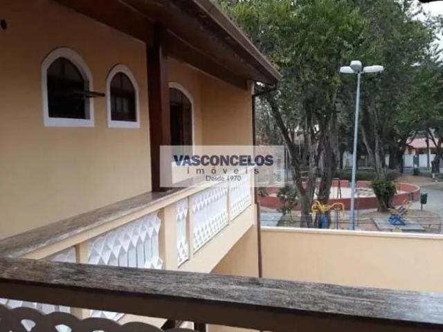 Casa em Vila Maria, São José dos Campos/SP de 261m² 3 quartos à venda por R$ 900.000,00