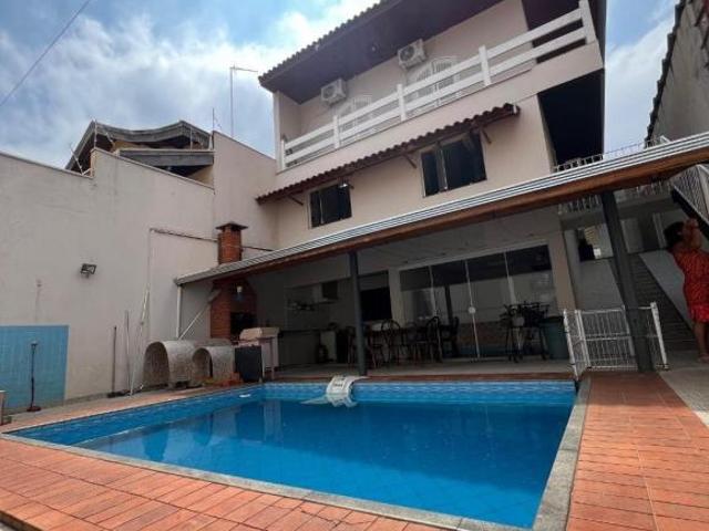 Casa em Vila Menuzzo, Sumaré/SP de 293m² 3 quartos à venda por R$ 750.000,00
