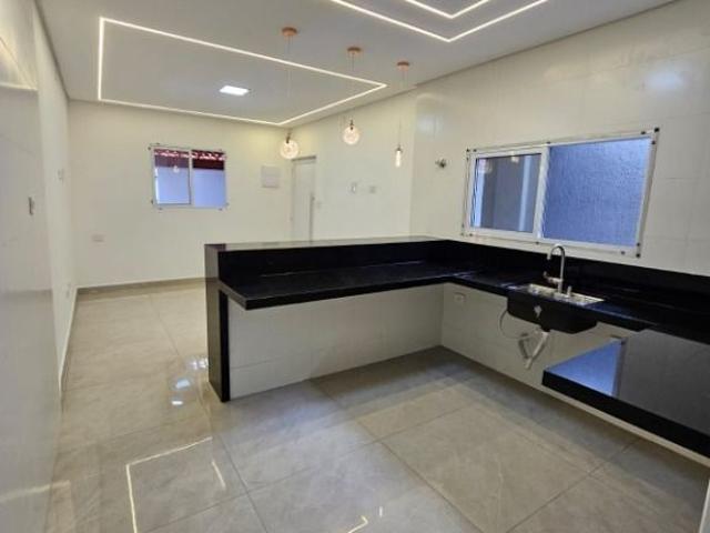 Casa em Vila Mirim, Praia Grande/SP de 70m² 2 quartos à venda por R$ 596.000,00