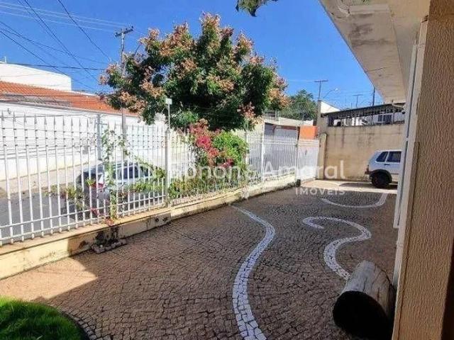 Casa em Vila Nogueira, Campinas/SP de 200m² 3 quartos à venda por R$ 729.000,00