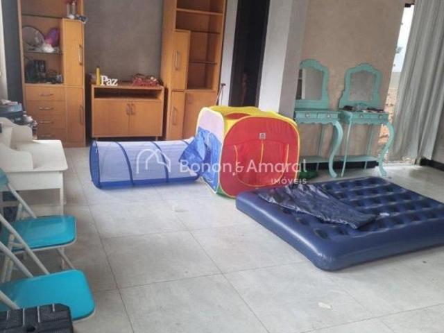 Casa em Vila Nogueira, Campinas/SP de 220m² 4 quartos à venda por R$ 760.000,00