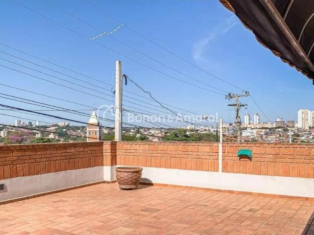 Casa em Vila Nogueira, Campinas/SP de 240m² 4 quartos à venda por R$ 849.000,00