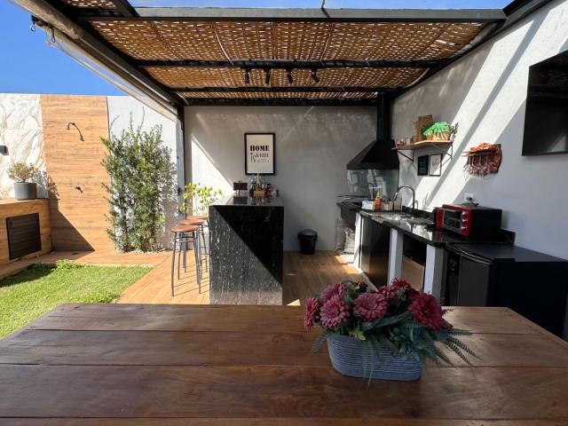 Casa em Vila São Francisco, Cotia/SP de 150m² 2 quartos à venda por R$ 989.000,00