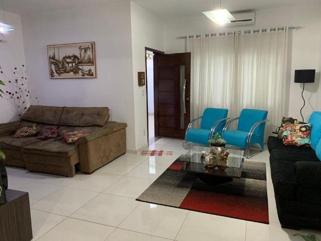 Casa em Vila São João, Caçapava/SP de 310m² 3 quartos à venda por R$ 949.000,00