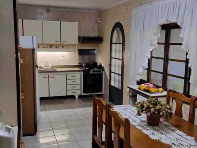 Casa em Vila São José Cidade Dutra com 150m² 3 quartos, 2 banheiros,2 vagas com quintal