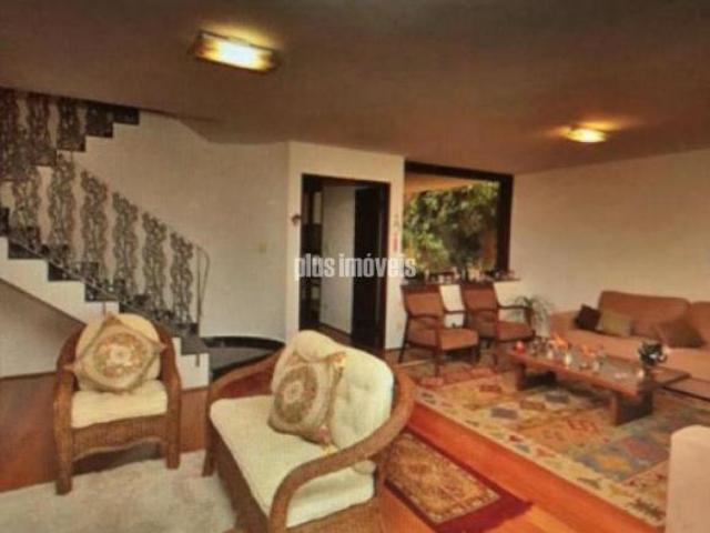 Casa em Vila Sônia com 600m²
