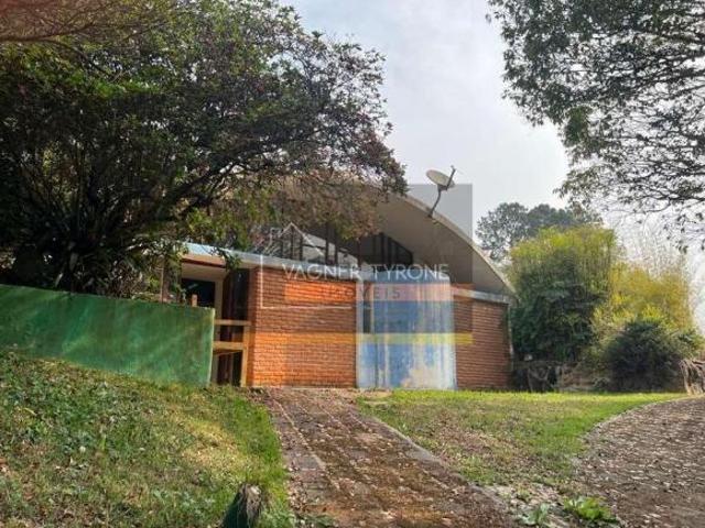 Casa em Vila Santo Antônio, Cotia/SP de 253m² 4 quartos à venda por R$ 987.000,00