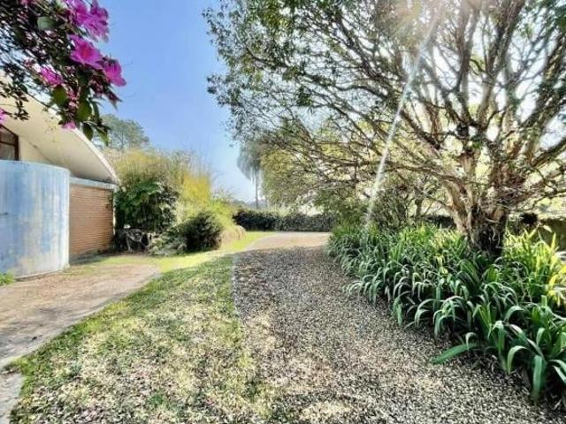 Casa em Vila Santo Antônio, Cotia/SP de 253m² 4 quartos à venda por R$ 900.000,00 ou para locação R$