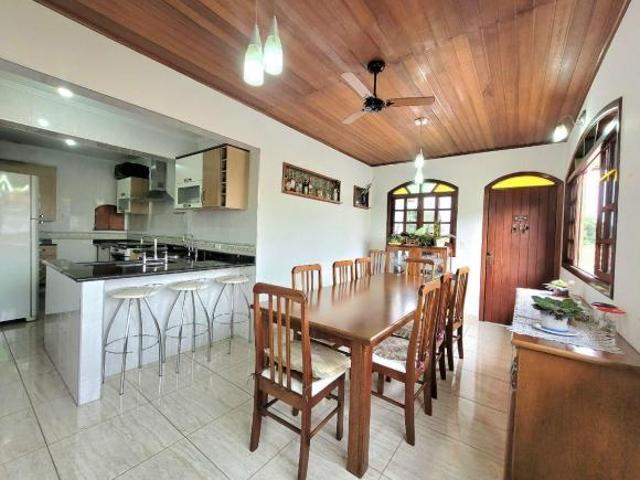 Casa em Vila Santo Antônio, Cotia/SP de 264m² 4 quartos à venda por R$ 1.490.000,00
