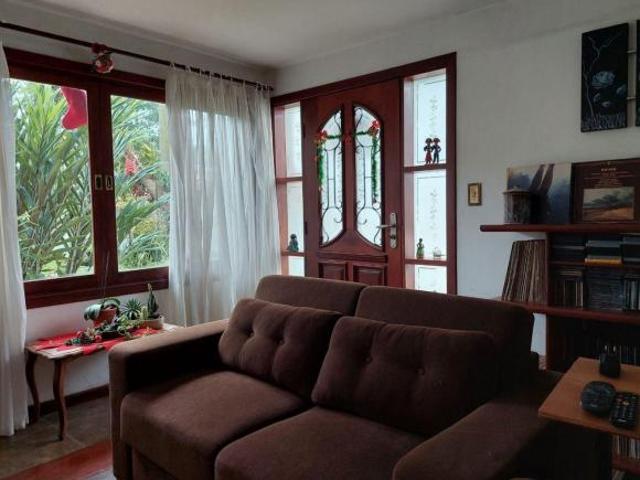 Casa em Vila Santo Antônio, Cotia/SP de 283m² 4 quartos à venda por R$ 800.000,00