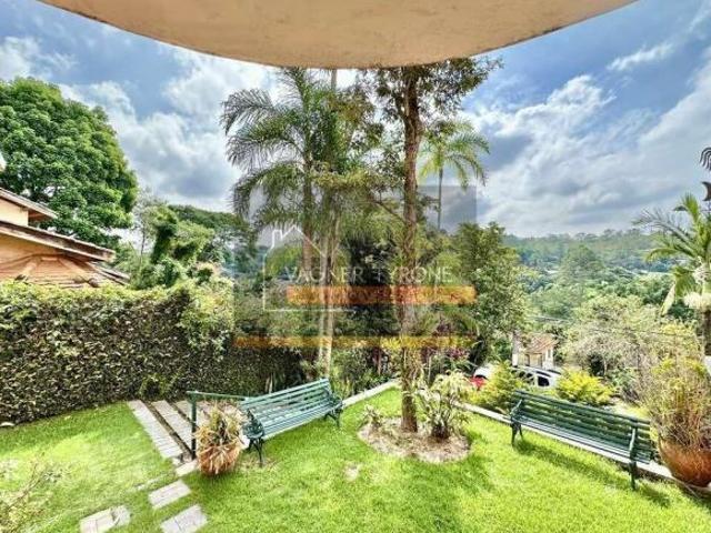 Casa em Vila Santo Antônio, Cotia/SP de 218m² 4 quartos à venda por R$ 1.493.000,00