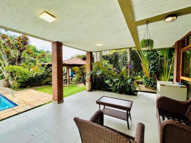 Casa em Vila Santo Antônio, Cotia/SP de 312m² 5 quartos à venda por R$ 1.990.000,00