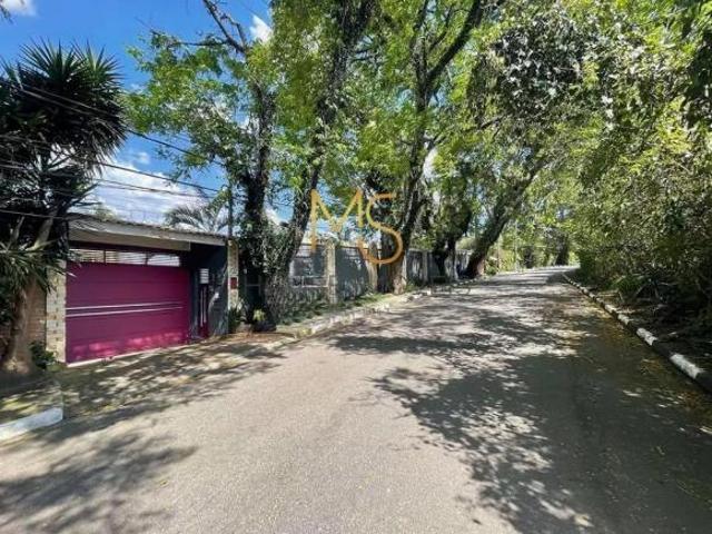 Casa em Vila Santo Antônio, Cotia/SP de 850m² 4 quartos à venda por R$ 2.790.000,00