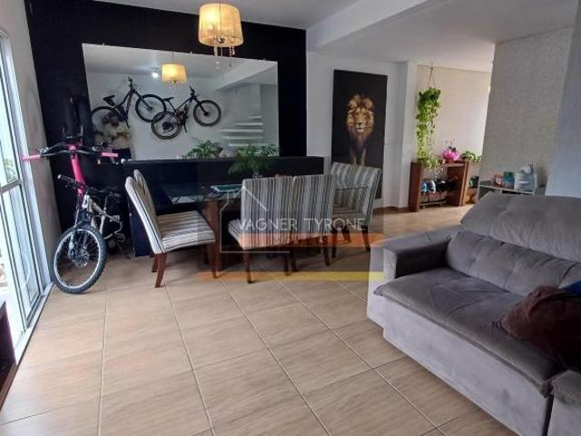 Casa em Vila Santo Antônio do Portão, Cotia/SP de 149m² 3 quartos à venda por R$ 750.000,00