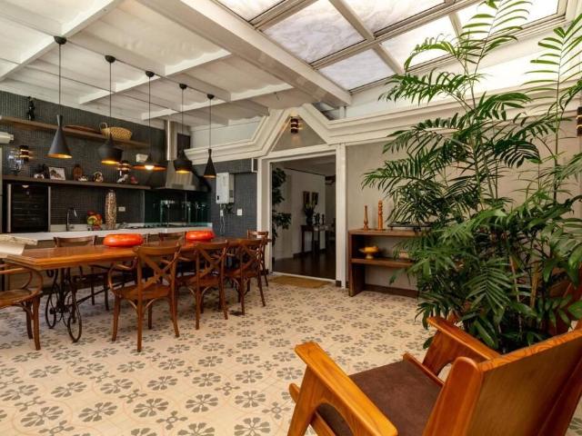 Casa em Vila Santo Estéfano, São Paulo/SP de 272m² 2 quartos à venda por R$ 1.998.900,00
