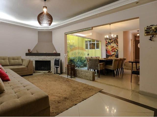 Casa em Vila Suissa, Mogi das Cruzes/SP de 225m² 4 quartos à venda por R$ 838.000,00
