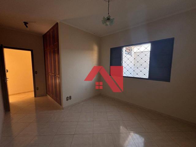 Casa em Vila Paraíso, Mogi Guaçu/SP de 180m² 3 quartos para locação R$ 2.300,00/mes