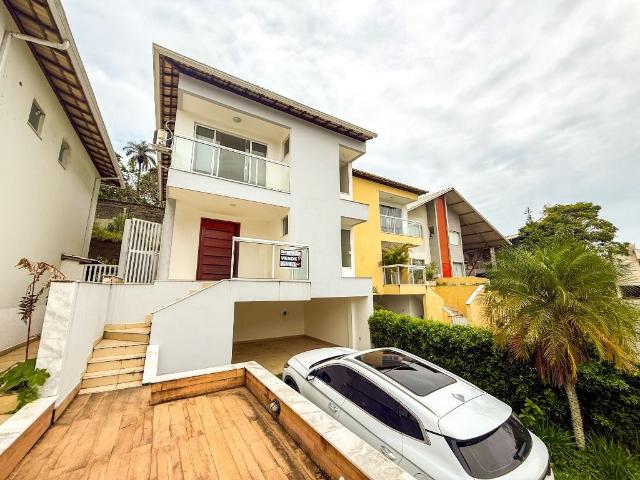 Casa em Pendotiba, Niterói/RJ de 145m² 4 quartos à venda por R$ 849.900,00