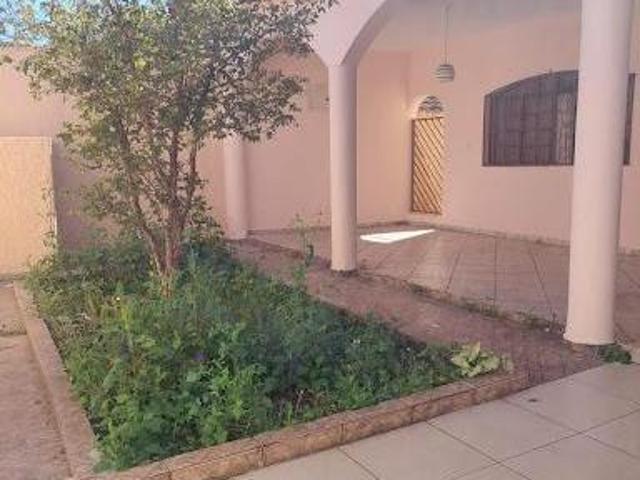 Casa em Vila Romanópolis, Ferraz de Vasconcelos/SP de 334m² 3 quartos à venda por R$ 850.000,00