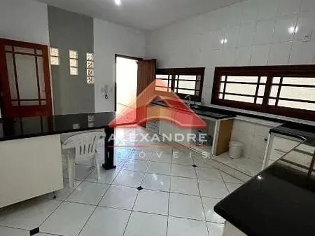 Casa em Vila Resende, Caçapava/SP de 376m² 4 quartos à venda por R$ 989.000,00