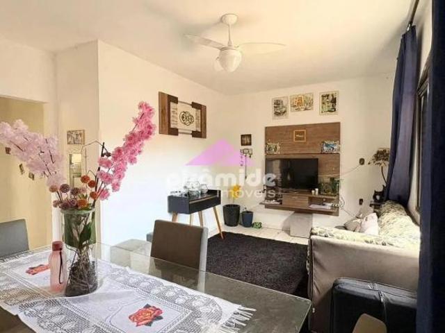 Casa em Vila Tatetuba, São José dos Campos/SP de 192m² 3 quartos à venda por R$ 596.000,00