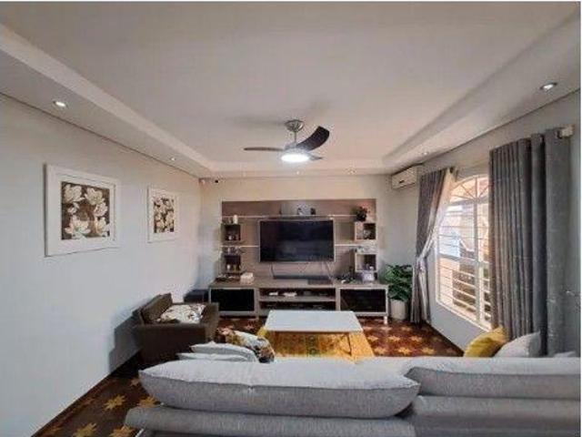 Casa em Vila Trujillo, Sorocaba/SP de 205m² 3 quartos à venda por R$ 953.000,00
