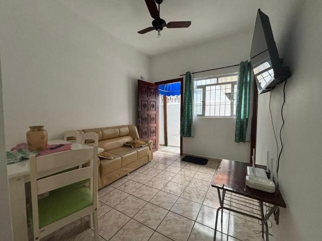 Casa em Vila Tupi, Praia Grande/SP de 40m² 2 quartos à venda por R$ 289.000,00