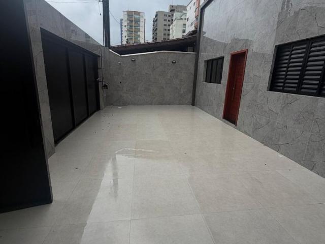 Casa em Vila Tupi, Praia Grande/SP de 98m² 3 quartos à venda por R$ 1.100.000,00 ou para locação R$ 6.000,00/mes