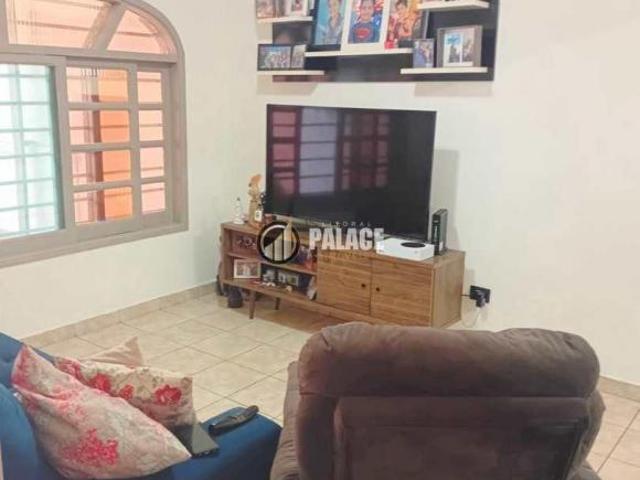 Casa em Vila Tupi, Praia Grande/SP de 118m² 2 quartos à venda por R$ 750.000,00