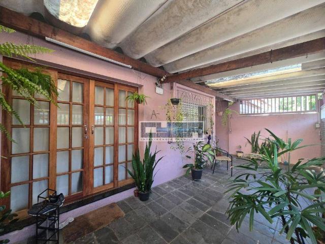 Casa em Vila Valença, São Vicente/SP de 240m² 4 quartos à venda por R$ 749.000,00