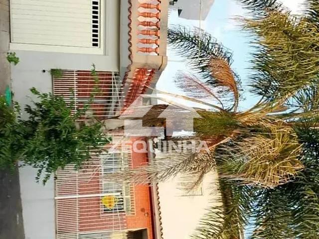Casa em Vila Yolanda, Osasco/SP de 236m² 5 quartos à venda por R$ 649.900,00