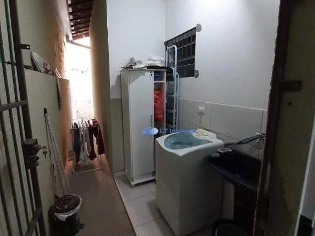 Casa em Vila Zezé, Jacareí/SP de 250m² 2 quartos à venda por R$ 245.000,00