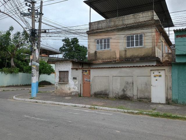 Casa em Vilar dos Teles, São João de Meriti/RJ de 300m² 5 quartos à venda por R$ 194.900,00
