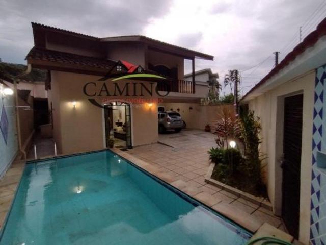 Casa em Villa Maia nas Pitangueiras, Guarujá/SP