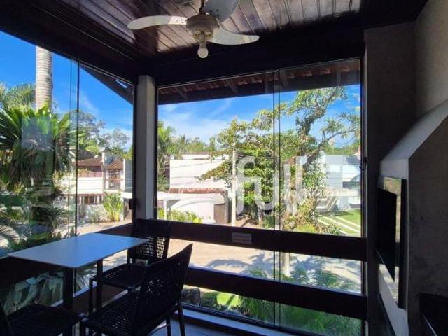 Casa em village para comprar na Riviera de São Lourenço